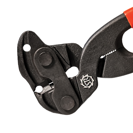 Strainrite Staple Puller | agridirect.co.uk